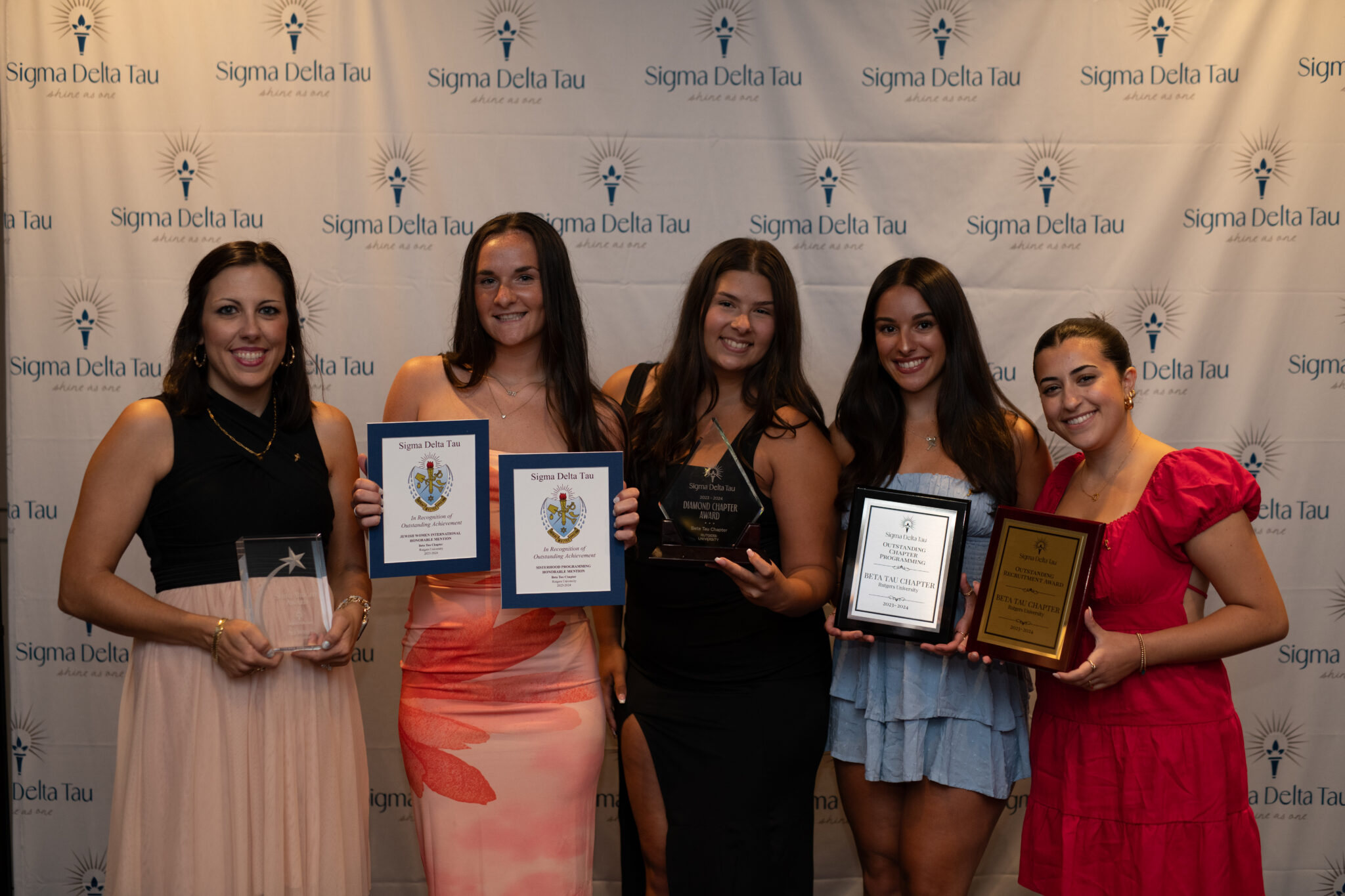 Sigma Delta Tau Society Names Annual Award Winners - Sigma Delta Tau